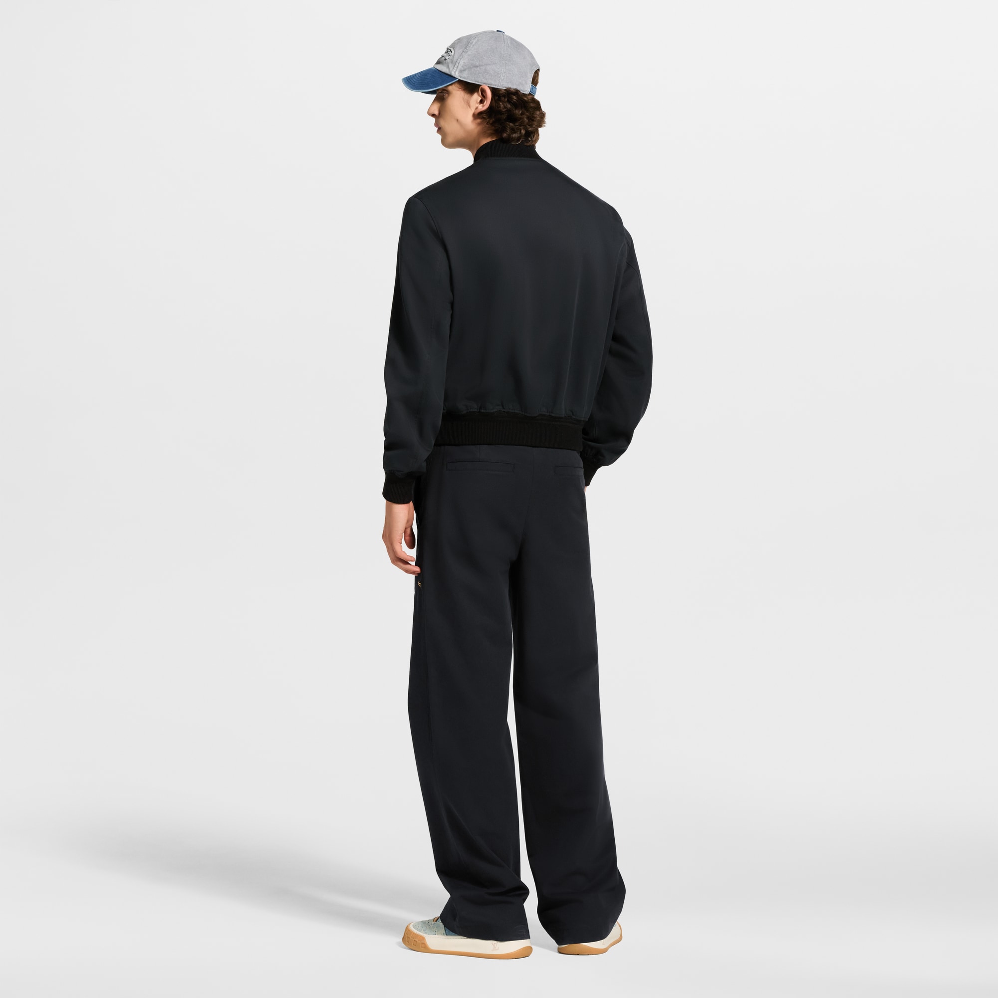 Blouson léger avec détails emblématiques embossés | LOUIS VUITTON