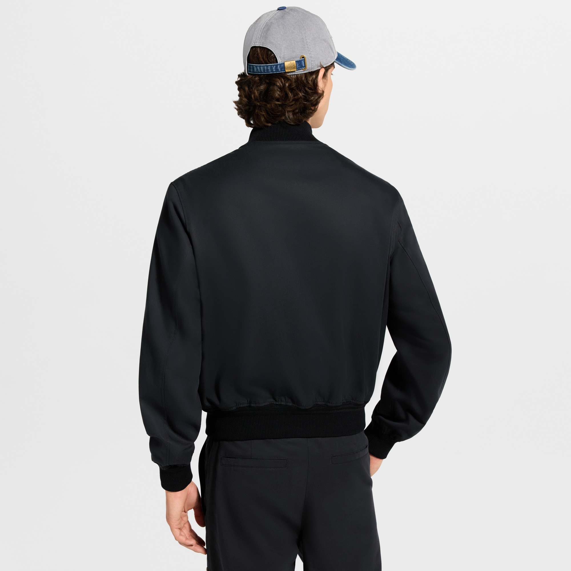 Blouson léger avec détails emblématiques embossés | LOUIS VUITTON